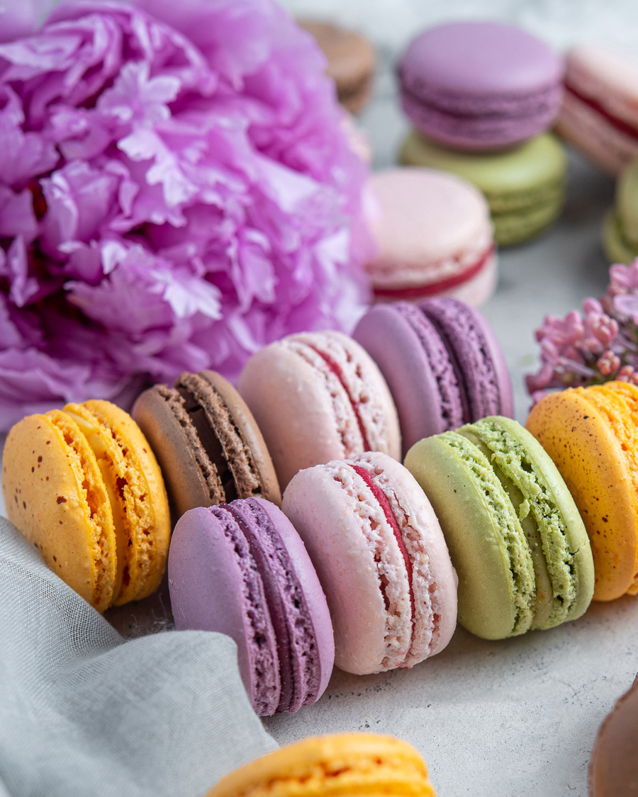 Macarons | Gourmet | Interflora Latvia. Flower Delivery
